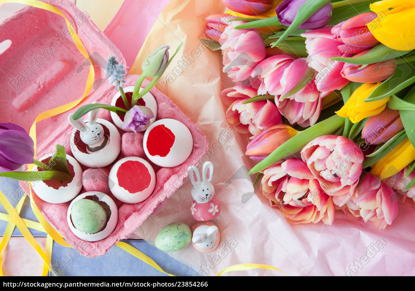 Bunte Tulpen und Deko fuer Ostern - Stockfoto - #23854266 | Bildagentur ... Bunte Tulpen und Deko fuer Ostern - Stockfoto - #23854266 | Bildagentur ...